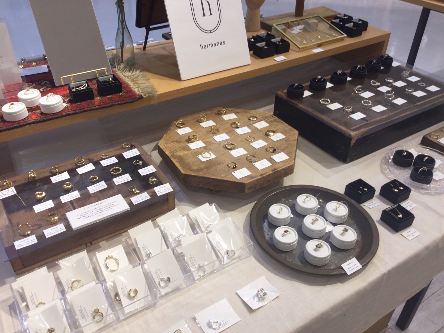 『エルマナス』POP UP 始まりました♪ | マルヤマ クラス [ maruyama class ]